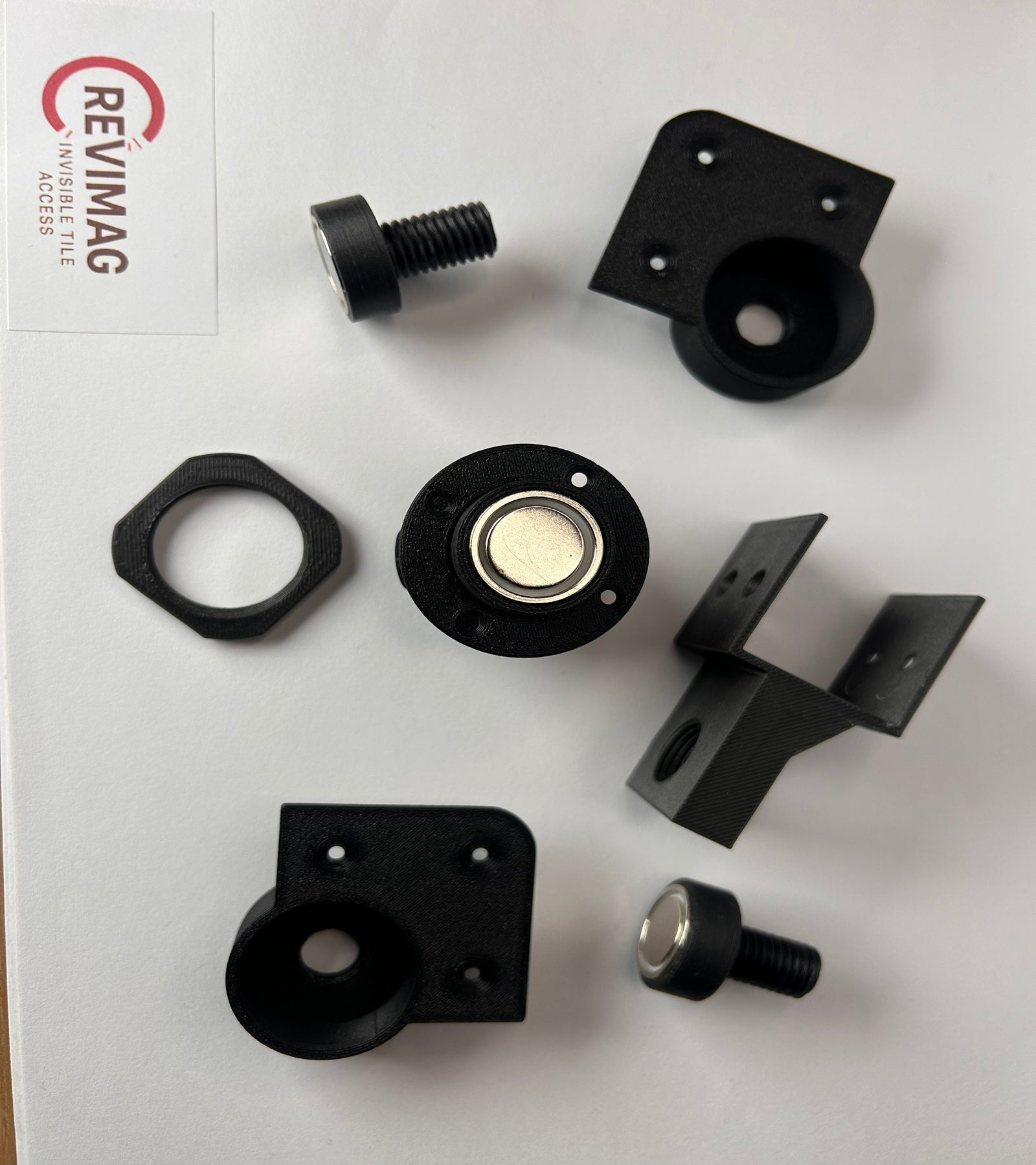 REVIMAG Einzelteile – Hülse, Klammer und Eckvariante – Roland Hilberger - REVIMAG